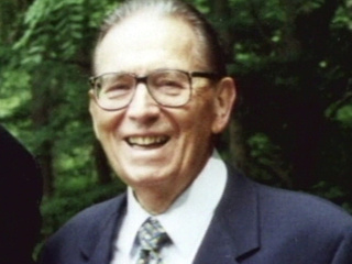 Indianapolis Entrepeneur, Politician, Publisher Beurt SerVaas, W9WVO, SK