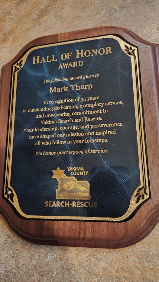 ARRL Director Tharp, KB7HDX Receives Search-and-Rescue Award